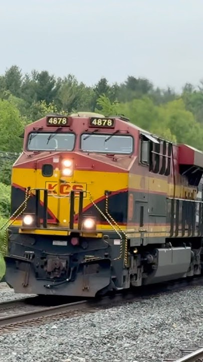 KCSM gevo + grey ghost lead CPKC 113 - YouTube