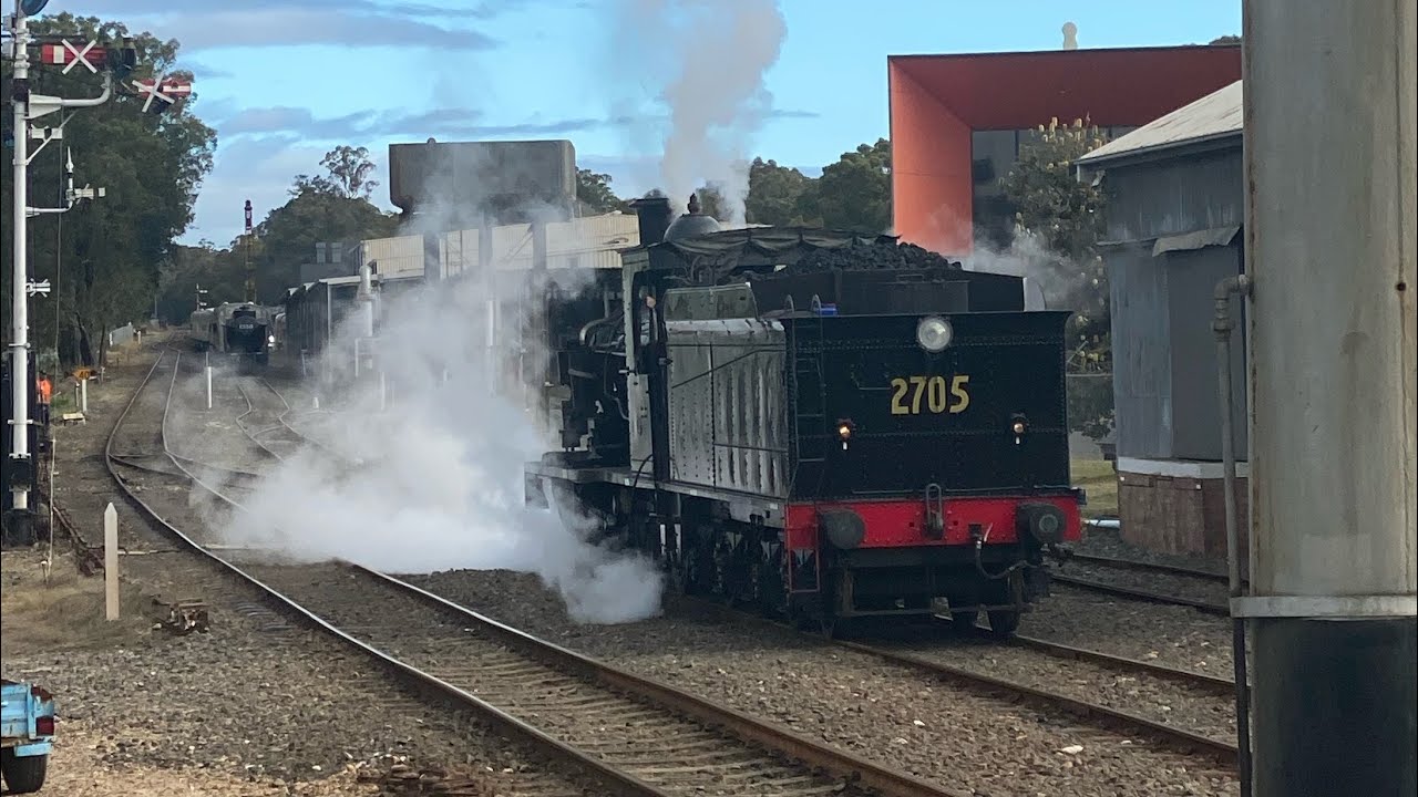 NSW Rail Museum’s Vintage Steam Locomotive 2705 arriving into Thirlmere ...