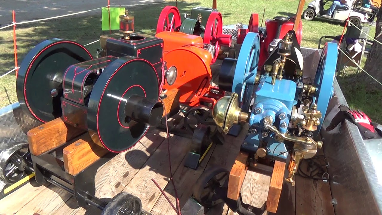 Gas Engine Display at 2017 Nowthen Threshing Show - YouTube