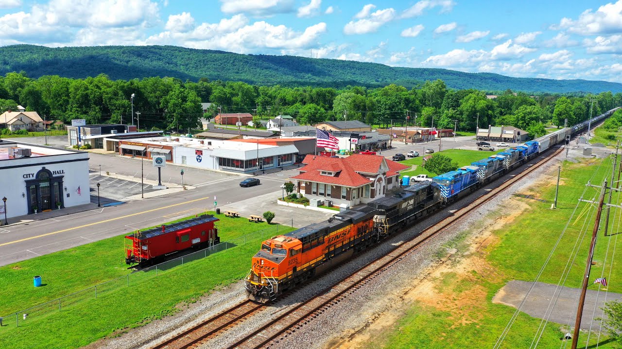 A Southbound Norfolk Southern 123 South through Spring City Tennessee ...