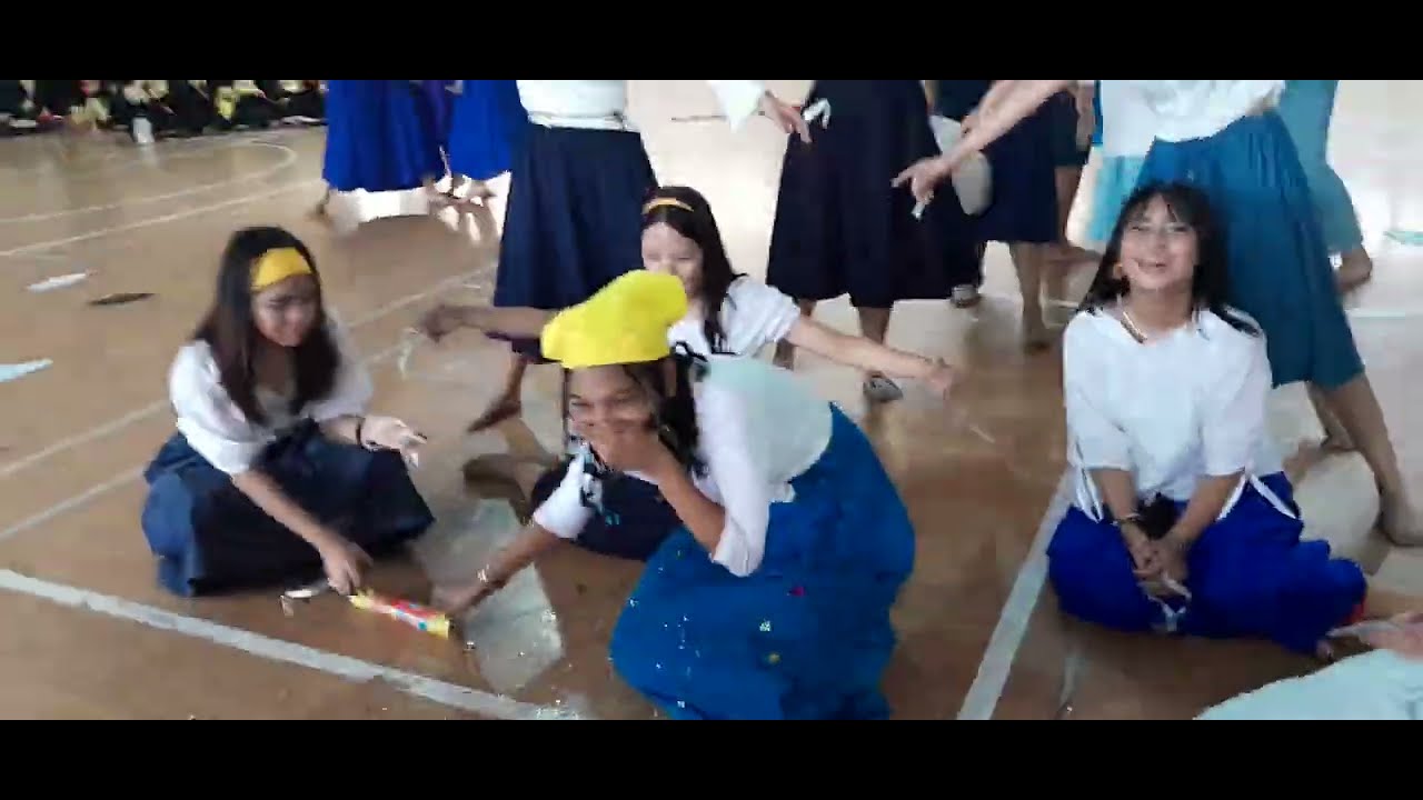 Bangus Festival watch till the end (may naputukan) - YouTube