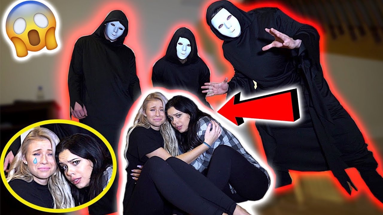 INSANE HOME INVASION SCARE PRANK ON MY HOT ROOMMATES (FREAKOUTS) - YouTube
