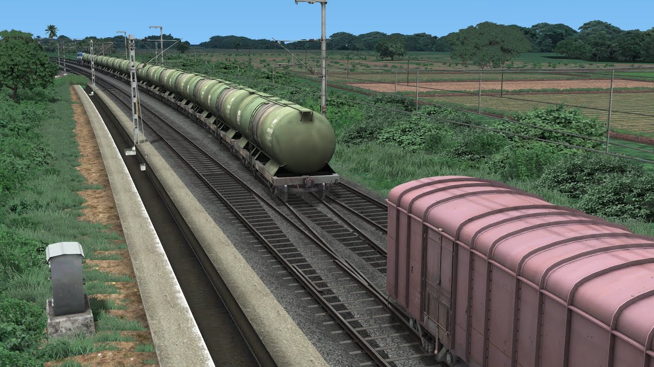 Frieght Train Parted At Crossover | BNDM WDM3D Reverse & Couple | Train ...