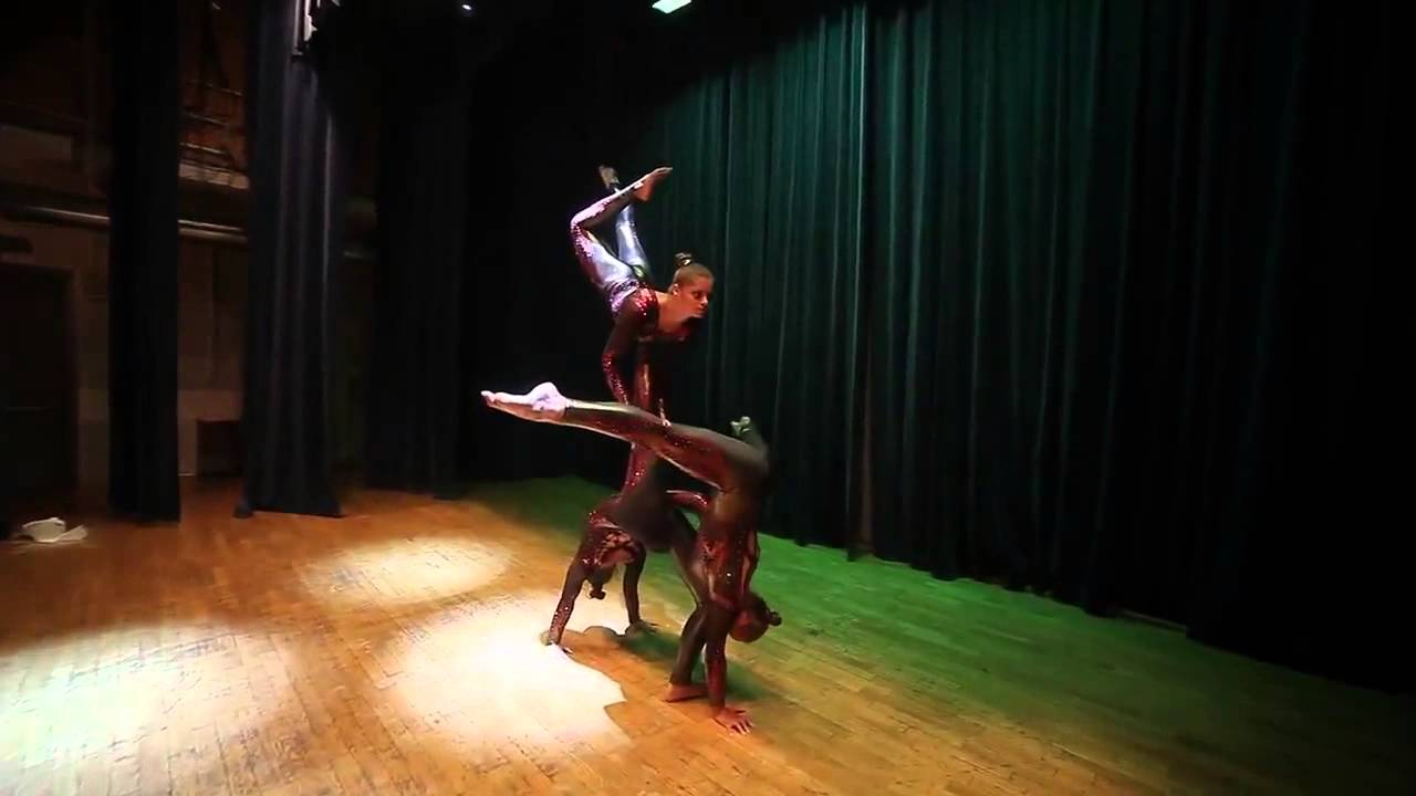 Acrobatic trio act 1359 / www.maximaaa.com - YouTube