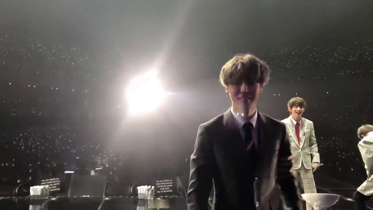ARMY BOMB WAVE [jimin cam] 4th Muster - YouTube