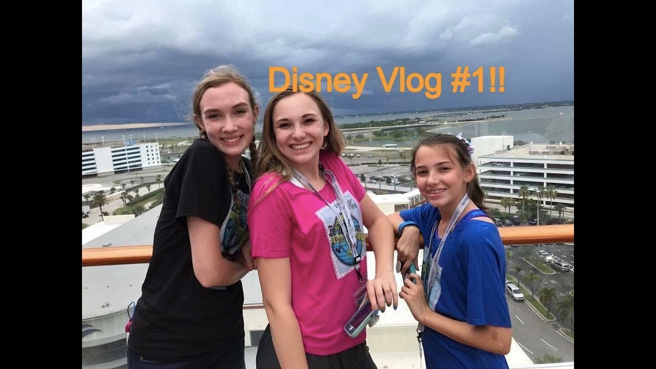 Disney World Vlog #1! - YouTube