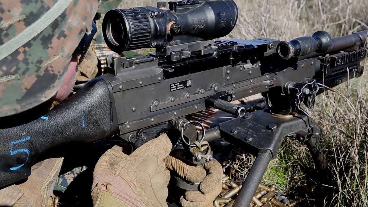 Marines M240B Machine Guns Live Fire - YouTube