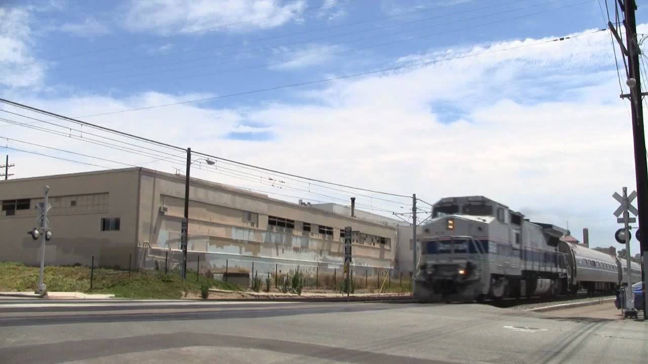 Amtrak P32-8BWH 509 Leads Pacific Surfliner 775 - YouTube