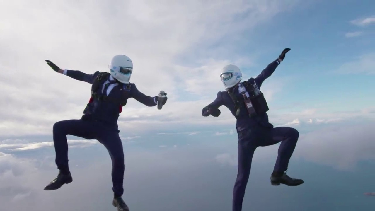 How to make cocktail in 90sec - skydiving - YouTube