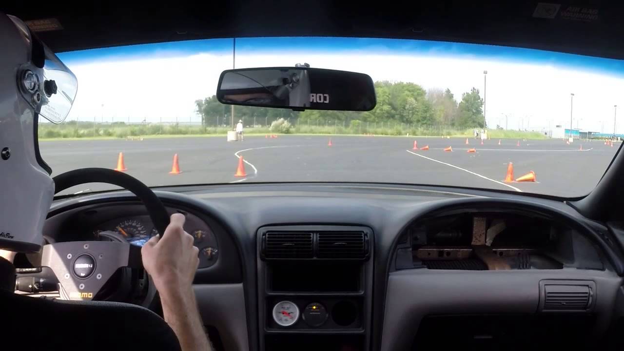 SN95 Autocross Wilmington OH 23 Aug 2015 - YouTube