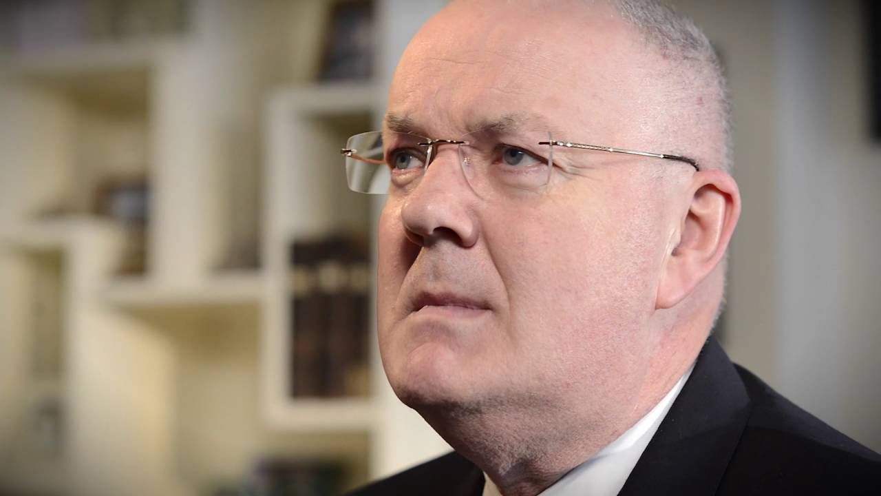 #Wisdom Wednesday with Dr. Derek Thomas “How do I pray?” - YouTube