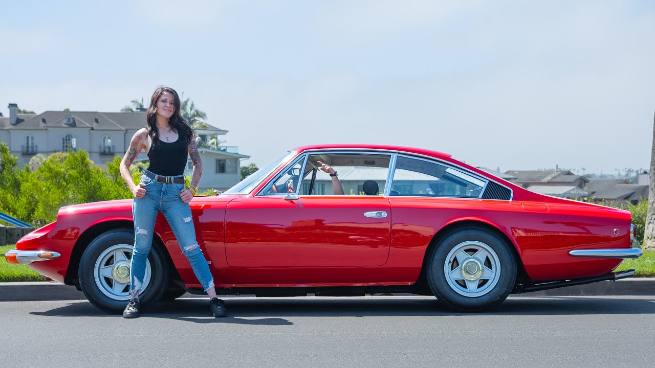 Ferraris 365 GT 2 + 2 - The queen mother - YouTube