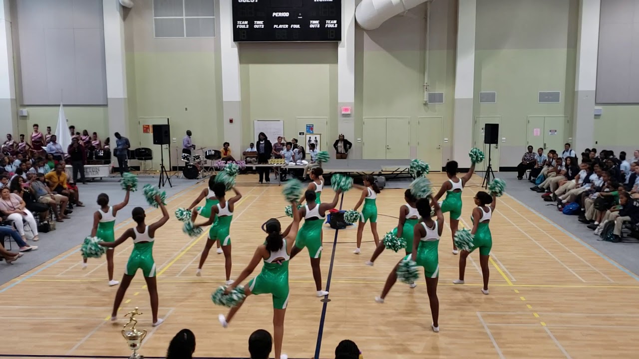 Cheerleading CHHS - YouTube