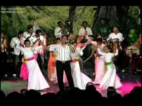 MOISES ANGULO AGUACERO DE AMOR BANDA I.M.R BARRANQUILLA COLOMBIA - YouTube