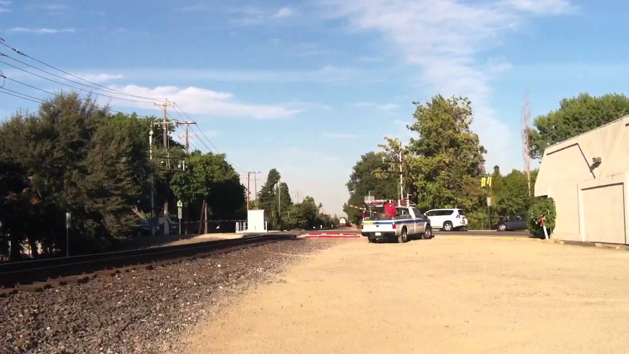 UP GEVO 5285 - YouTube