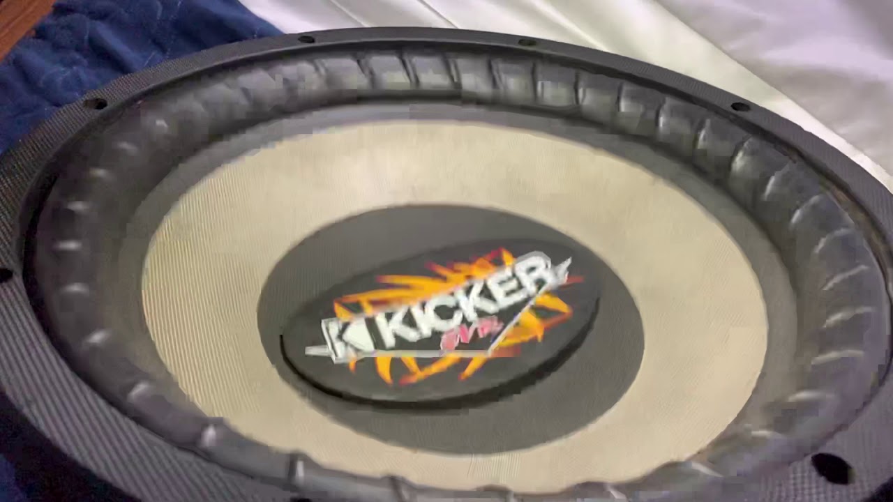Kicker cvr 12” - YouTube