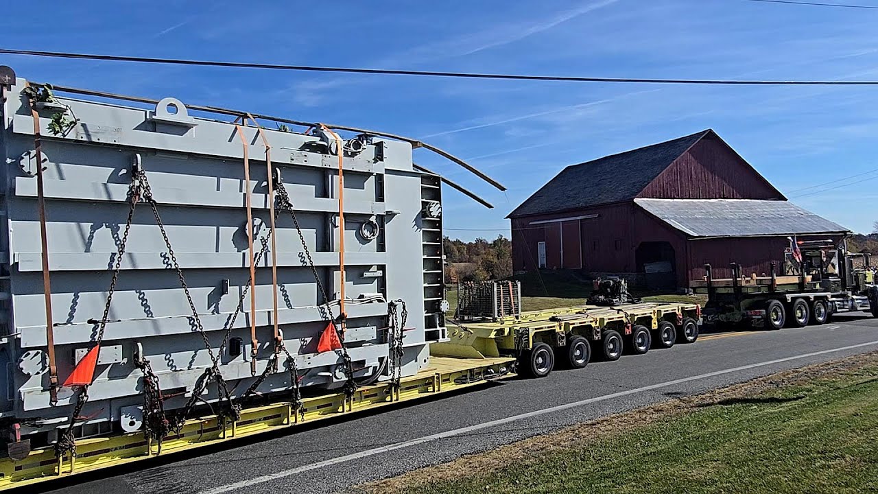 Massive Load Supor Trucking Peterbilt 379 Moving 741,000 Lbs ...