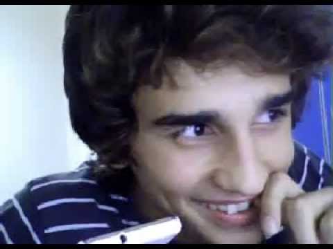 +Dayı ask fm de takılıyon mu sen ya ? - Ne askı lan ?