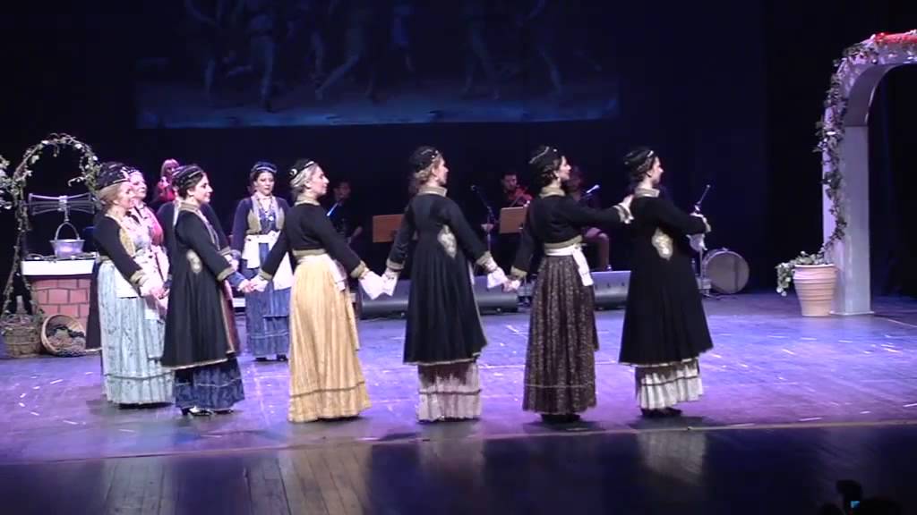 ΣΥΡΤΟΣ (ΣΤΗ ΝΑΟΥΣΑ ΓΛΥΚΟ ΚΡΑΣΙ) - ΛΥΚΕΙΟ ΕΛΛΗΝΙΔΩΝ ΒΕΡΟΙΑΣ - YouTube Music