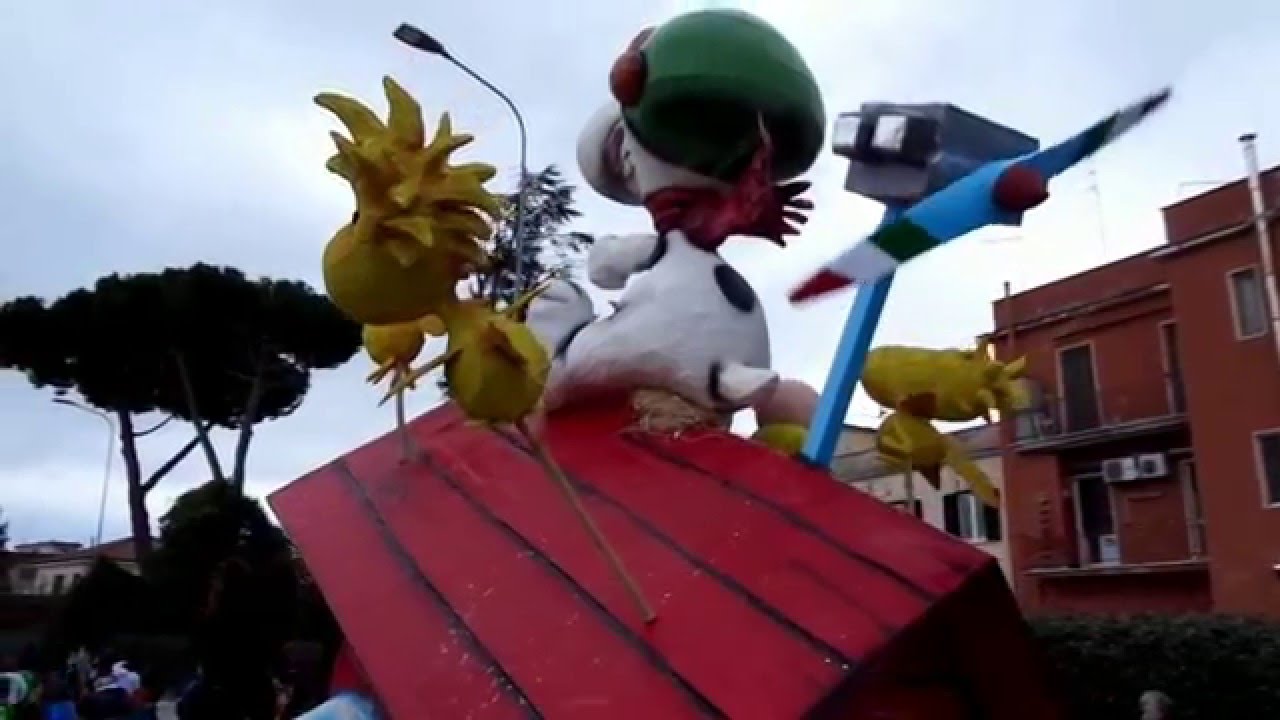 Snoopy & Charlie Brown - Peanuts Carnival Masquerade Parade - YouTube