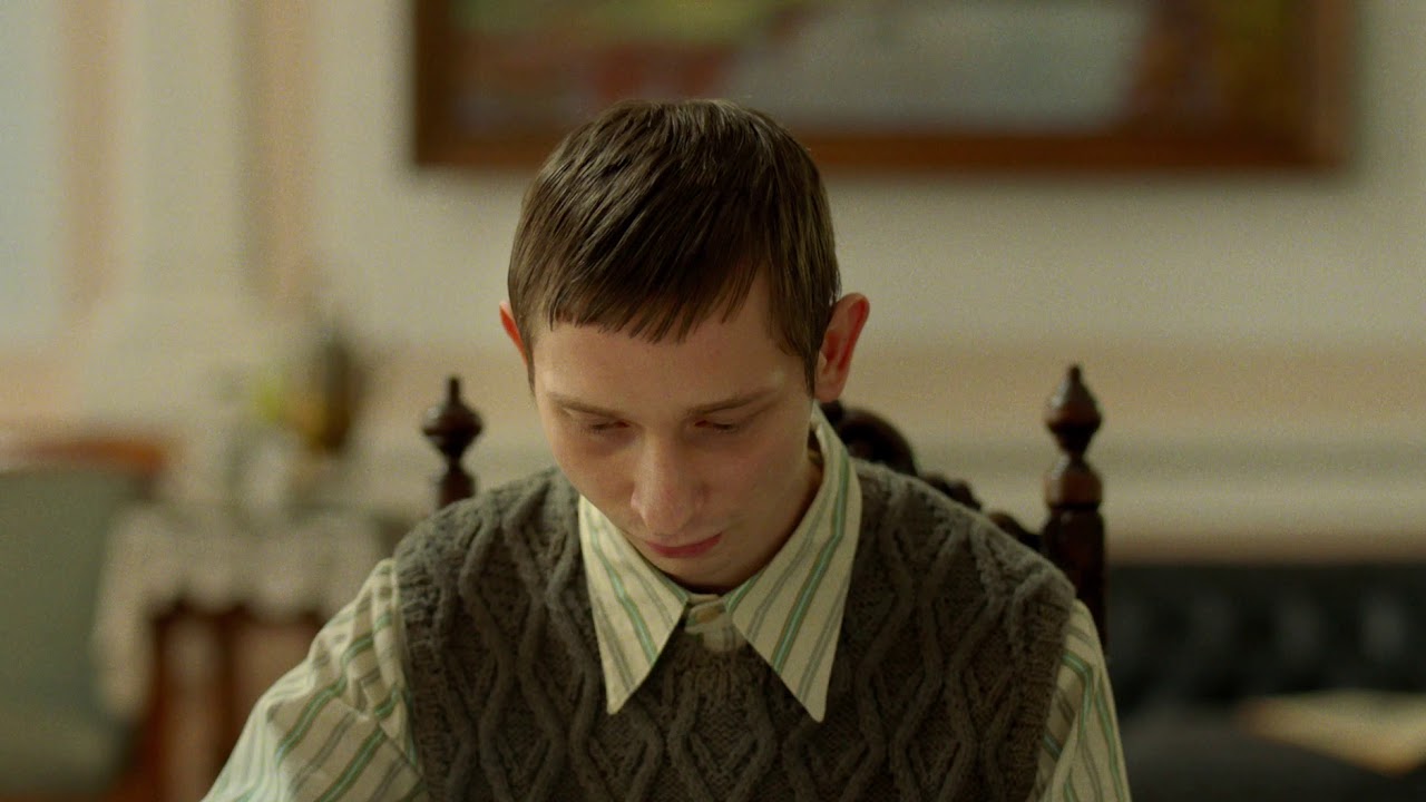 Beanpole - official U.S. Trailer - YouTube