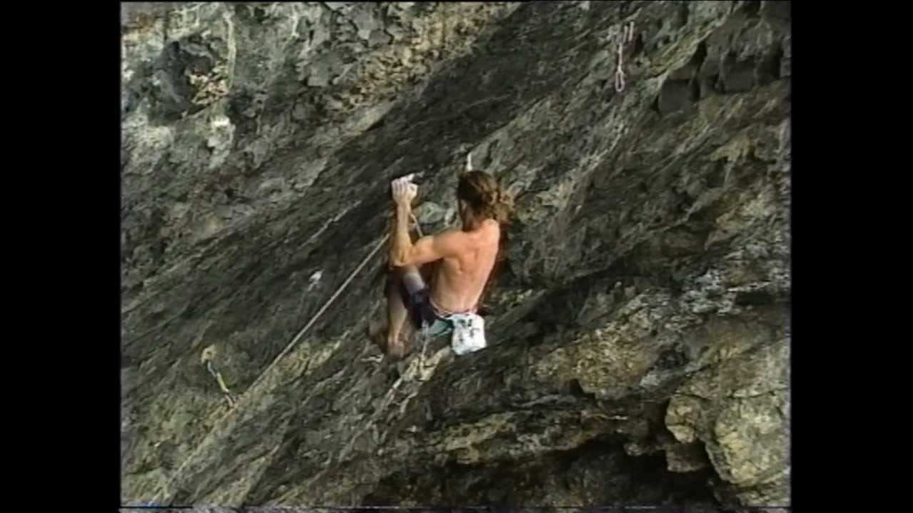 Mark Edwards climbing at Carn Vellan. Cornwall - YouTube