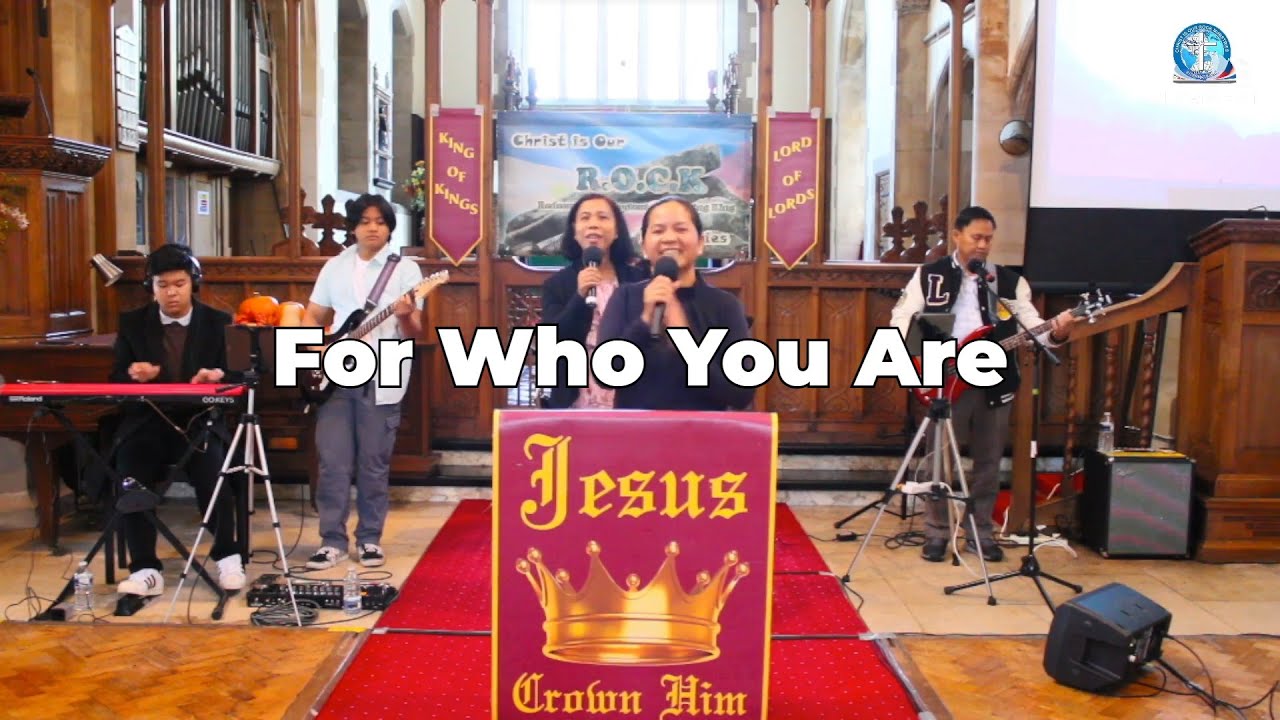 CioRChurch: For Who You Are // Hillsong Worship - YouTube