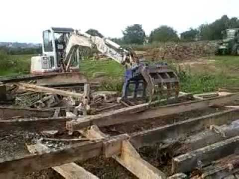 Home made digger grab, barn destruction! - YouTube