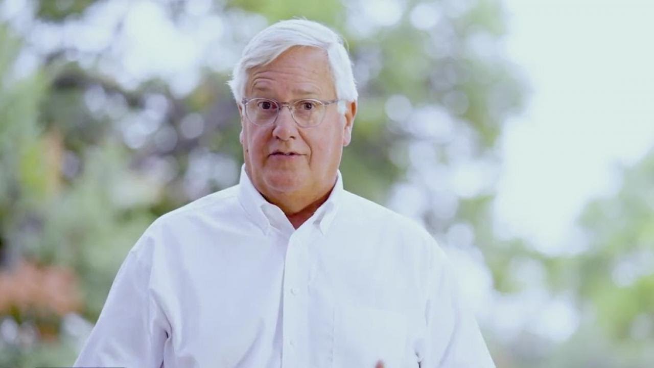 Mike Collier leads Patrick among Black, Latino and women voters - YouTube