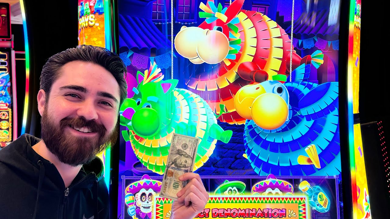 Someone Left Us ALL THESE BIG PINATAS On This Pinata Pays Slot! - YouTube