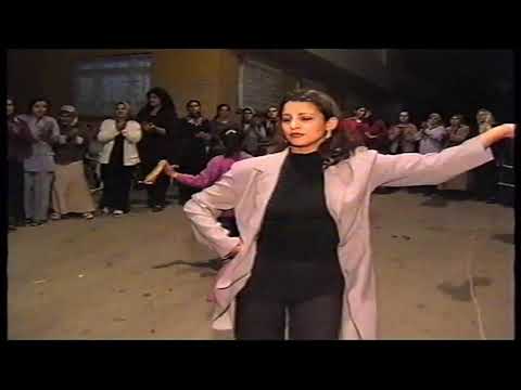 SURİYELİ ARAP KIZI OYNAMASI İLE HEM DÜĞÜNÜ HEM GAZİANTEP İ SALLADI..