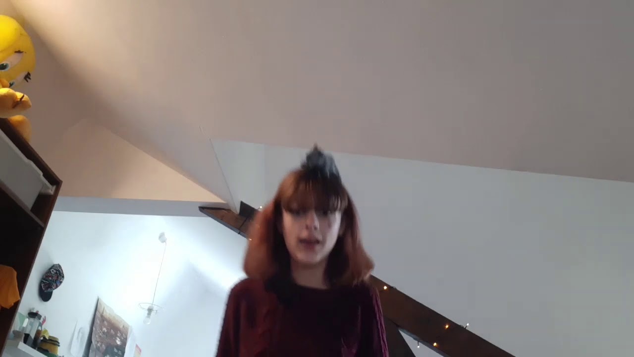 Poppy Wright I'm Back 😻 - YouTube