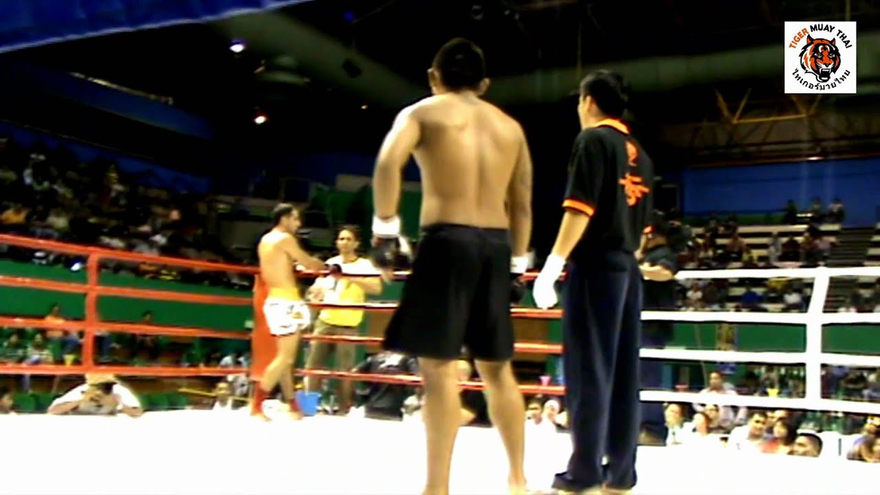 Ngoo Ditty beats WMC Muay Thai Champion Abbas Ahmadi by RNC in Malaysia ...