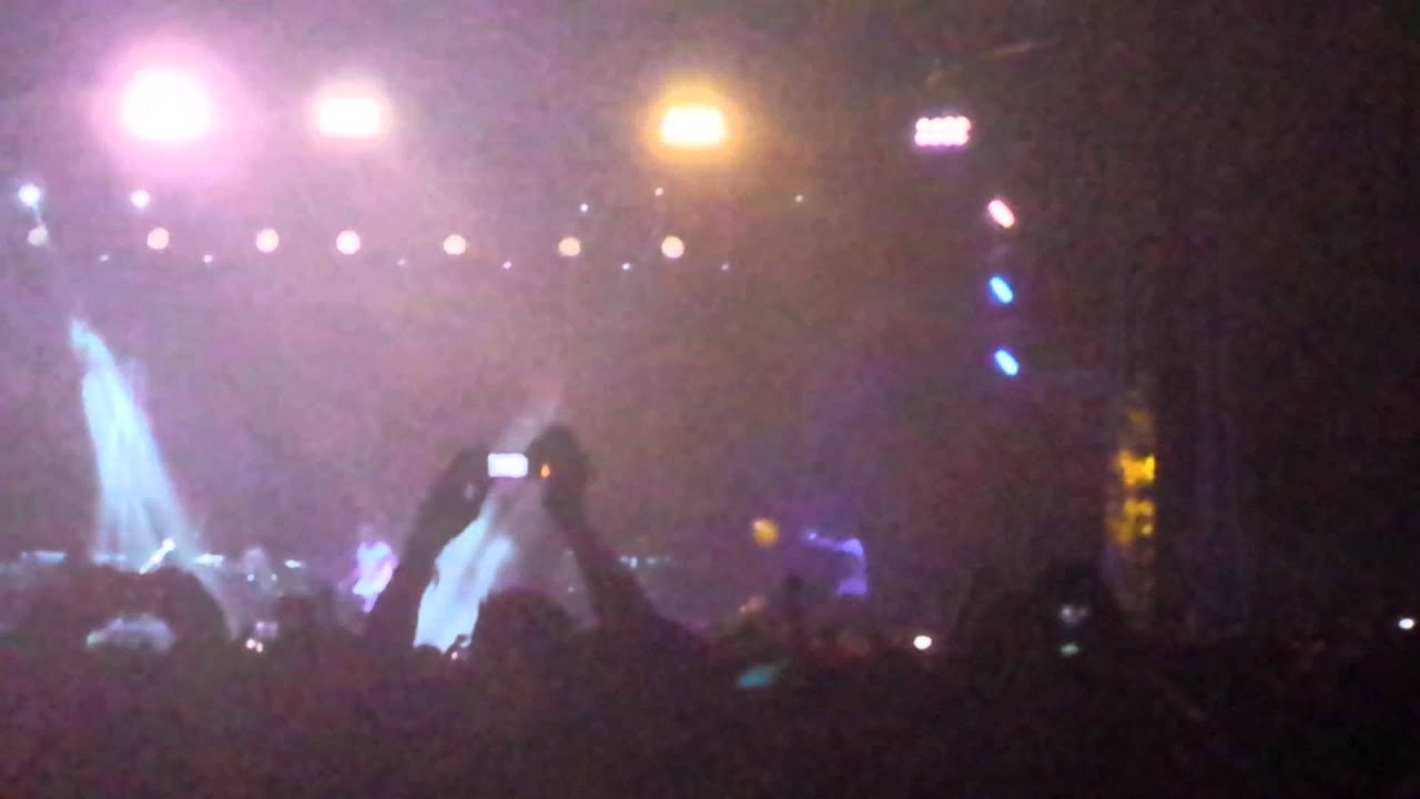 Childish Gambino Spittin Rhymes - YouTube