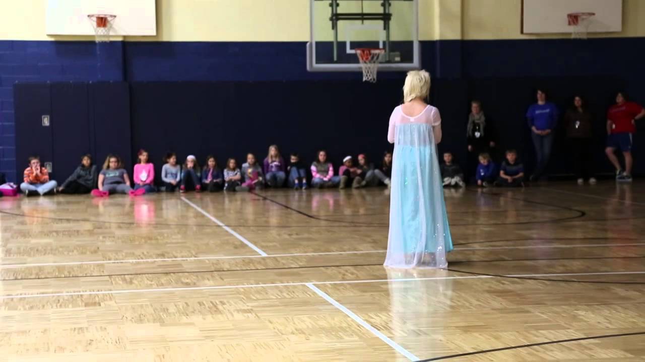 Queen Elsa Visits Wolcott Mills - YouTube