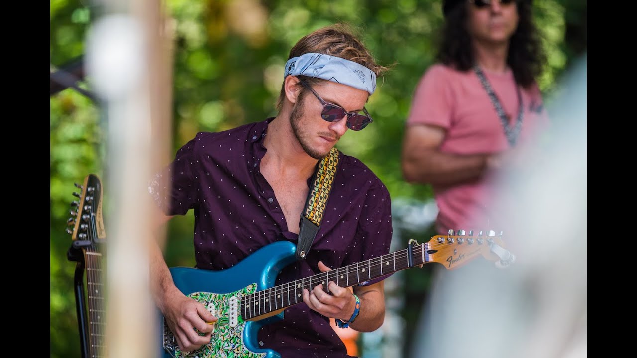 Sam Frampton guitar solo @ Oregon Country Fair '22 - YouTube Music