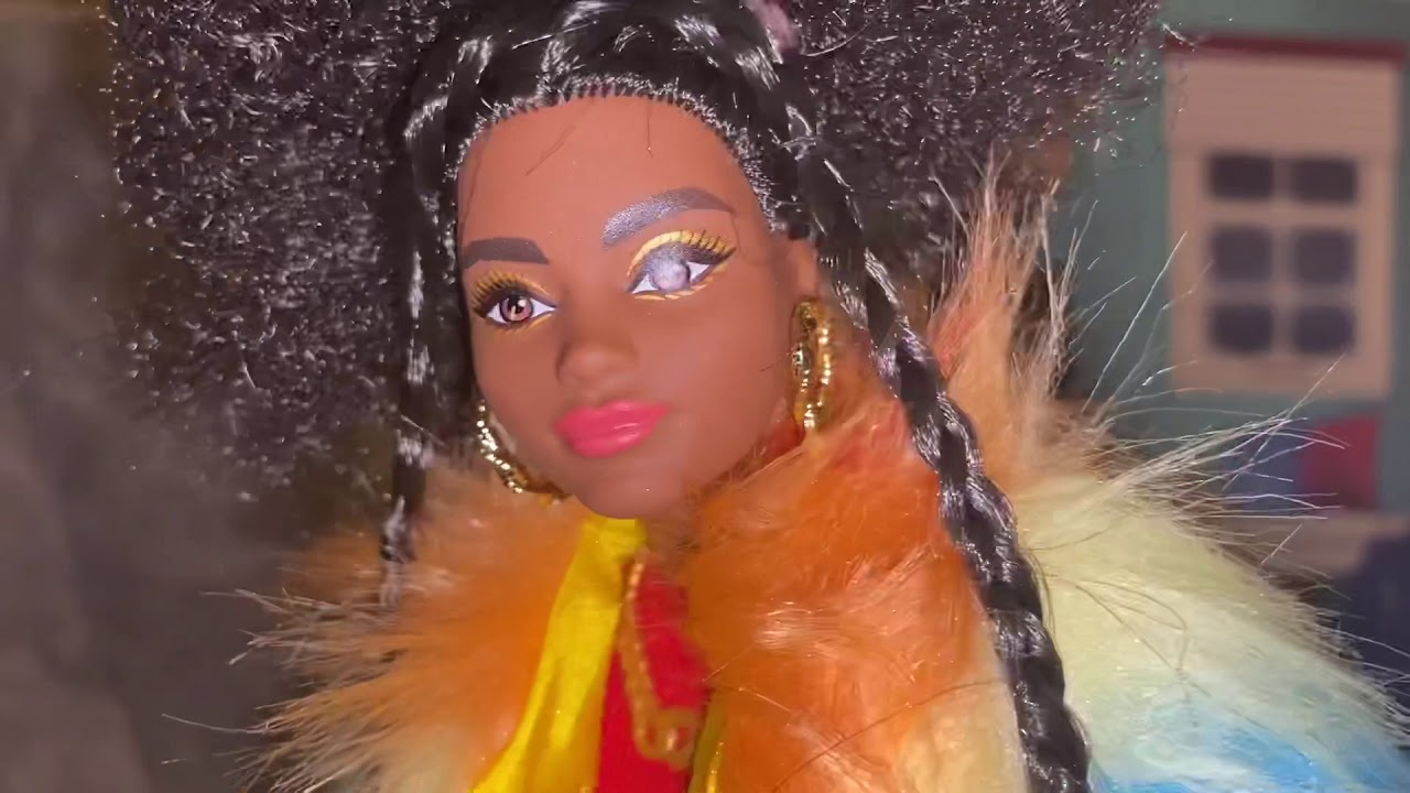 Barbie Extra 1 Unboxing - YouTube