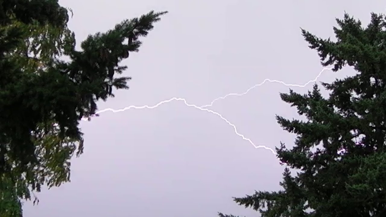 Portland, OR Thunderstorm 10/13/17 - YouTube