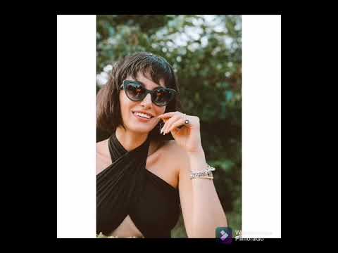 HANDE DOĞANDEMİR KÖPÜKLER İÇİNDE...