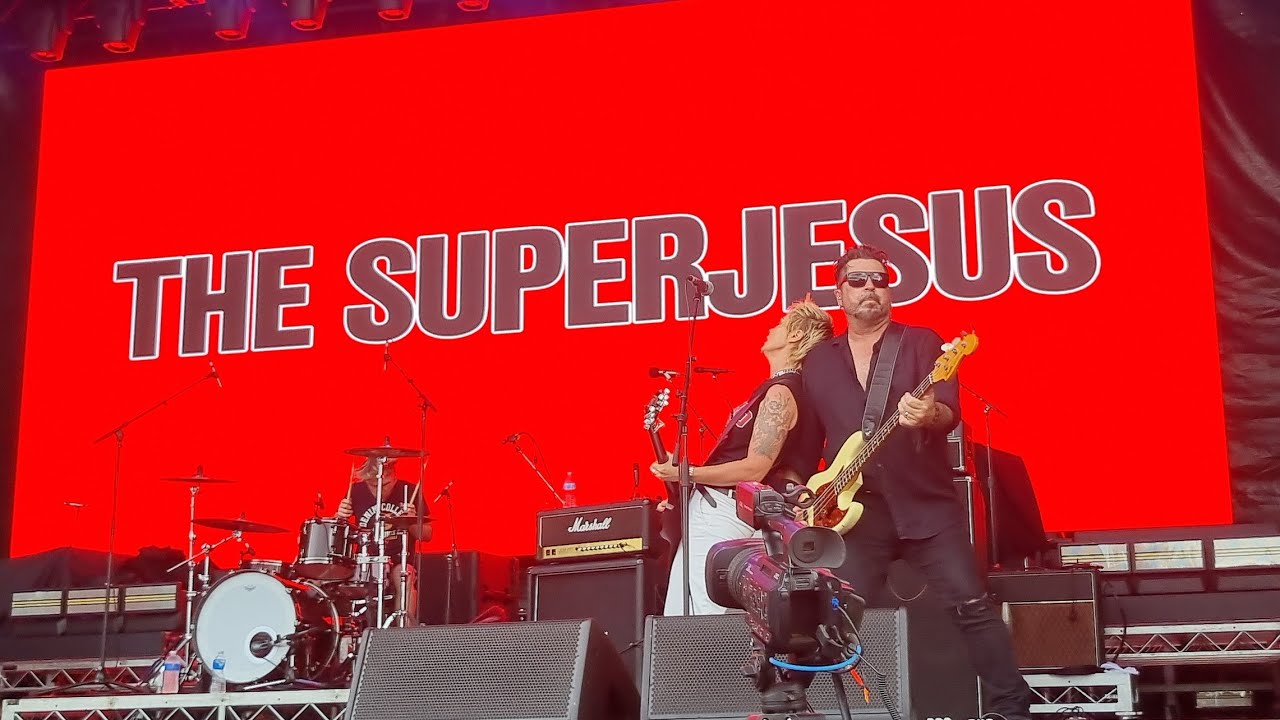 THE SUPERJESUS - Gravity/Dancing With Myself (Billy Idol cover) - YouTube