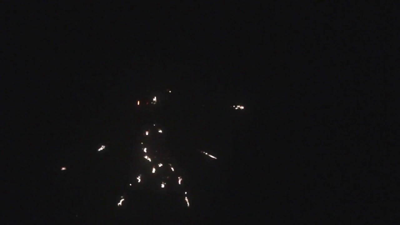 Flying Fish Effect Firework Barrage #EpicFireworks - YouTube