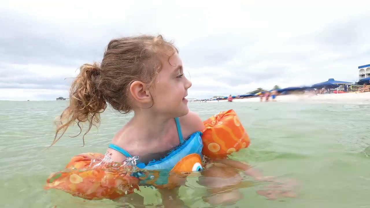Destin, Florida beach, white sands, in October. - Everyday Inane Train ...
