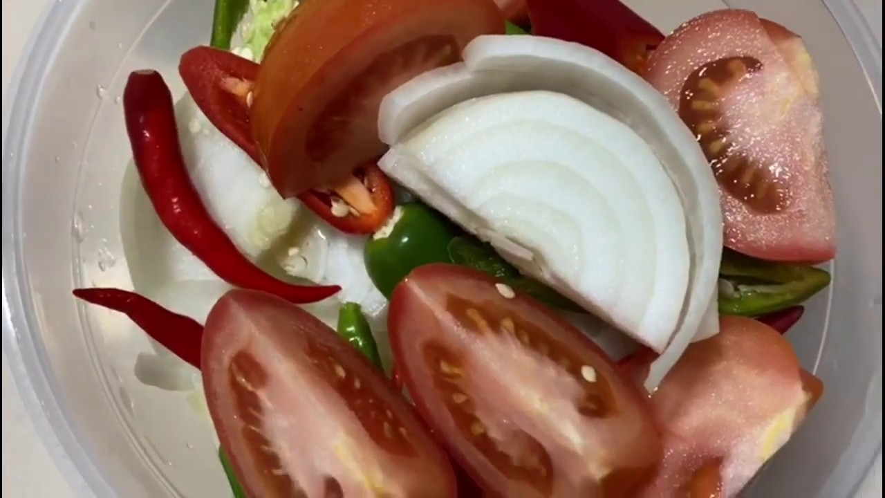 MAK AJI MASAK LAUK UTK NETIZEN AYAM KICAP HALIA - YouTube