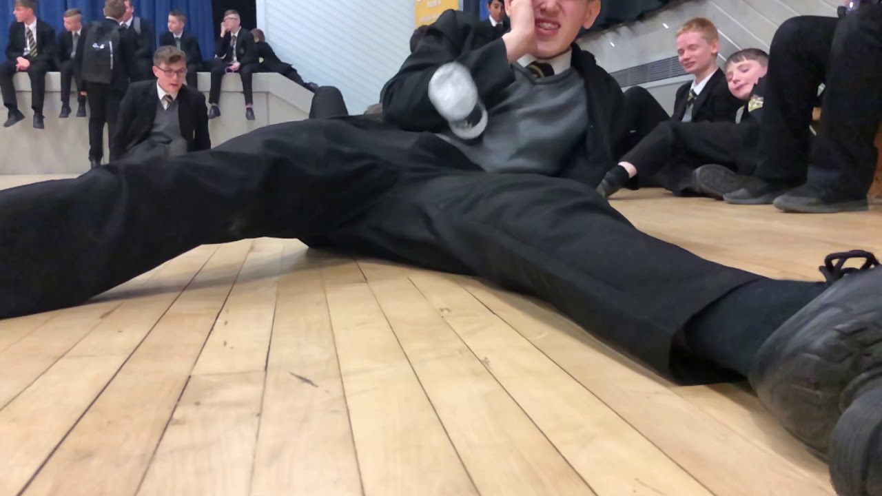 ManSpreader Gets What He Deserves - YouTube