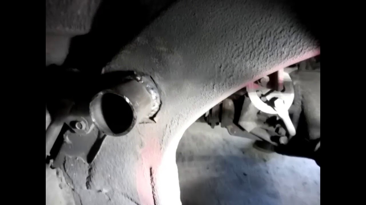 92 geo tracker frame repair 2 - YouTube