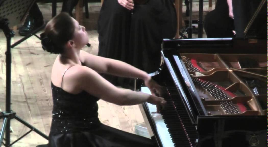 J. Brahms - Piano Concerto d-moll, op.15 - 2nd mvt. Mariya Kim (piano ...