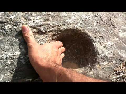 mezar işareti/define mezar oyma  sunak Yönü Ve Kanal bilgileri treasure mark