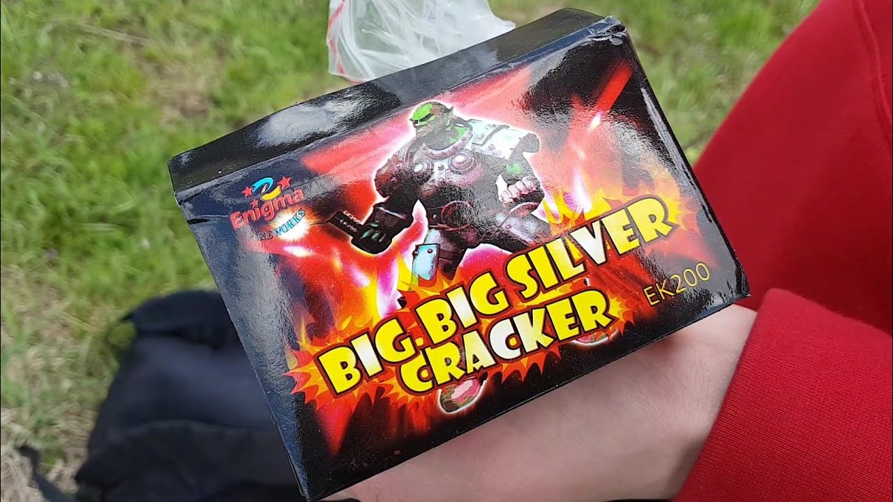Enigma Fireworks BIG BIG SILVER CRACKER - YouTube