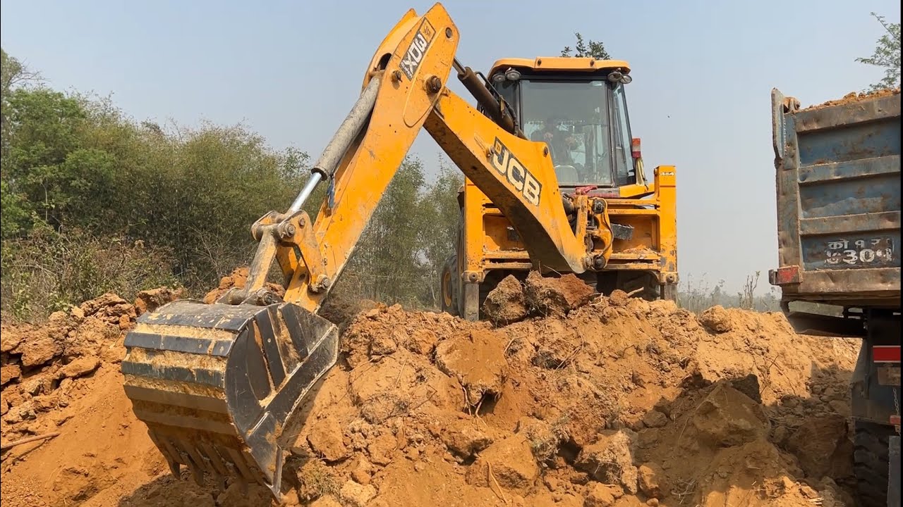 8:25 Minute Video Of Backhoe Loader | Soil Loading Tripper Dump 2025 ...