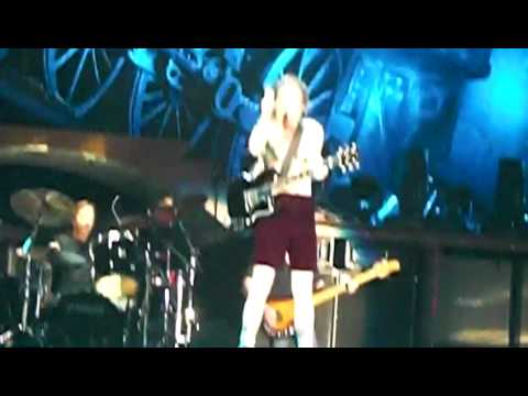 AC/DC Live The Jack Angus Striptease Veltins Arena Gelsenkirchen - YouTube